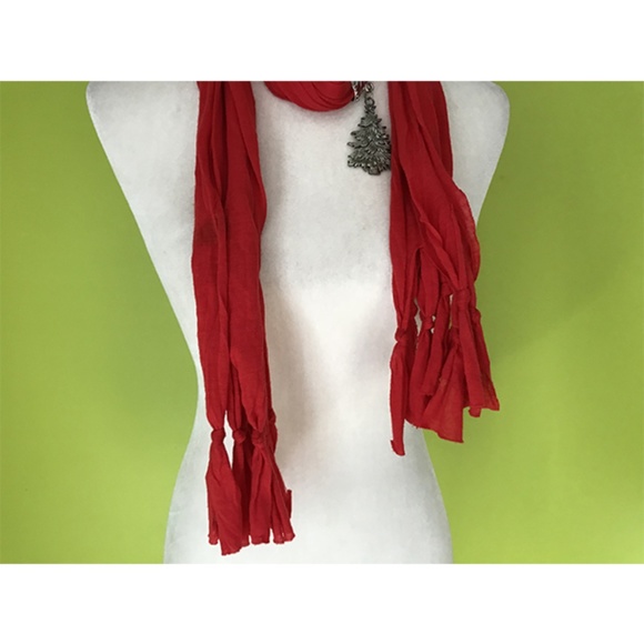 west loop | Accessories | West Loop Christmas Tree Charm Tassle Knit ...